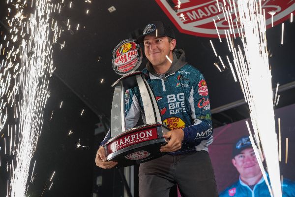 Drew Gill Wins MLF Bass Pro Tour Stage 1 on Lake Guntersville - Water ...